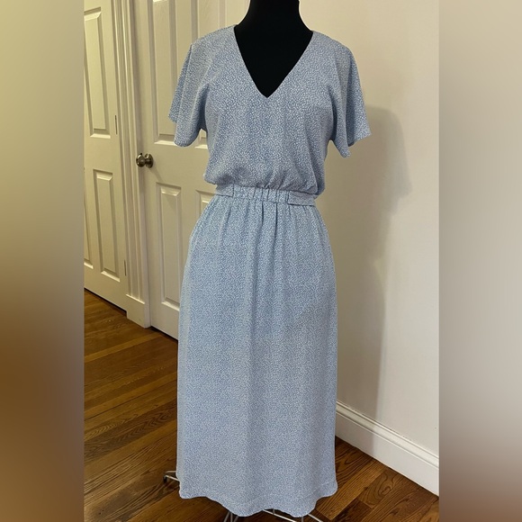 Sienna Sky | Dresses | Sienna Sky Light Blue White Print Vneck Midi ...